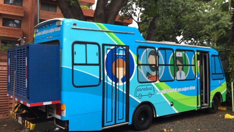 Panabús, la solidaridad sobre ruedas